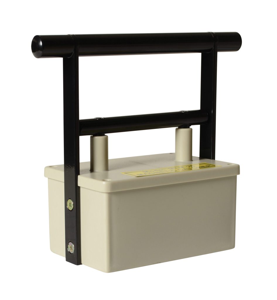 Vestil Magnetic Catcher W/ 20 Lb Pull Force | MH USA