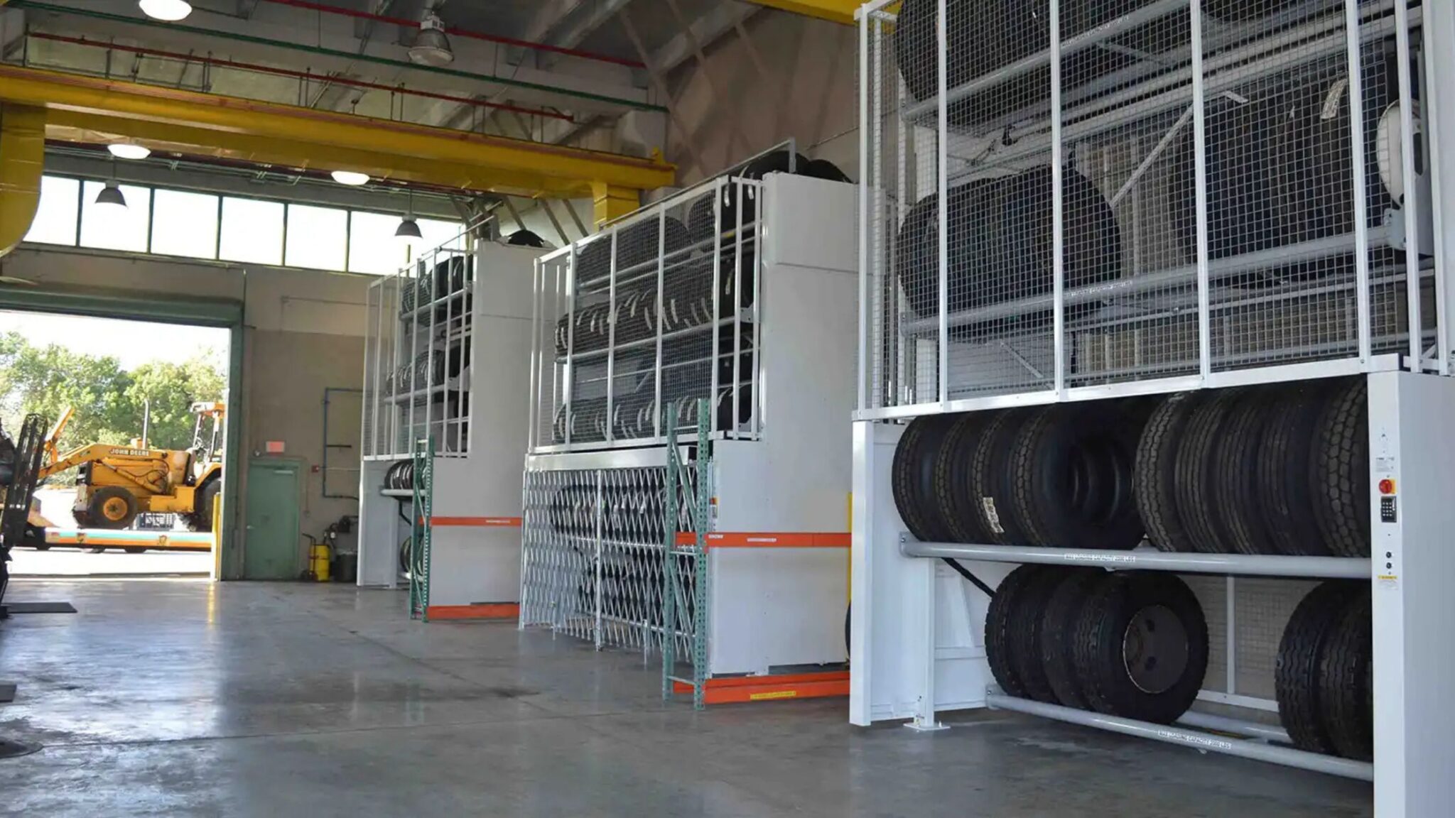 Vidir Tire Carousel Buyers Guide | Material Handling USA