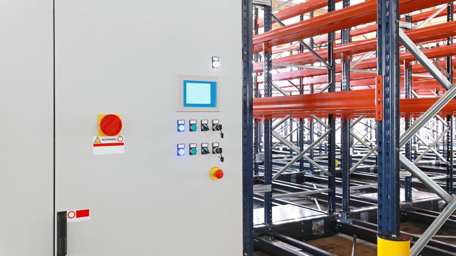 Mechanical Mobile Shelving | Material Handling USA