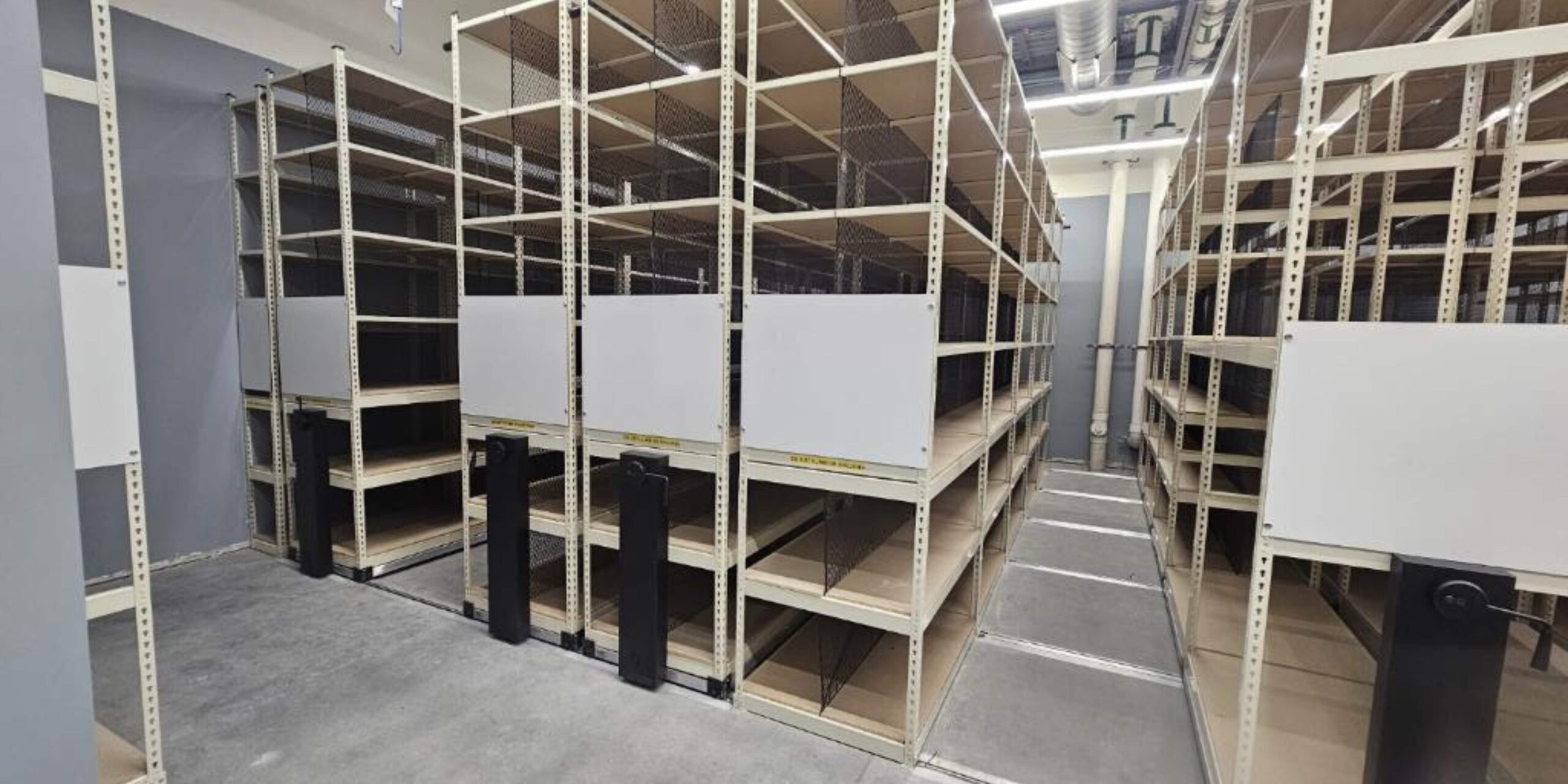 Flexible Storage Solutions for Retail Stores | Material Handling USA